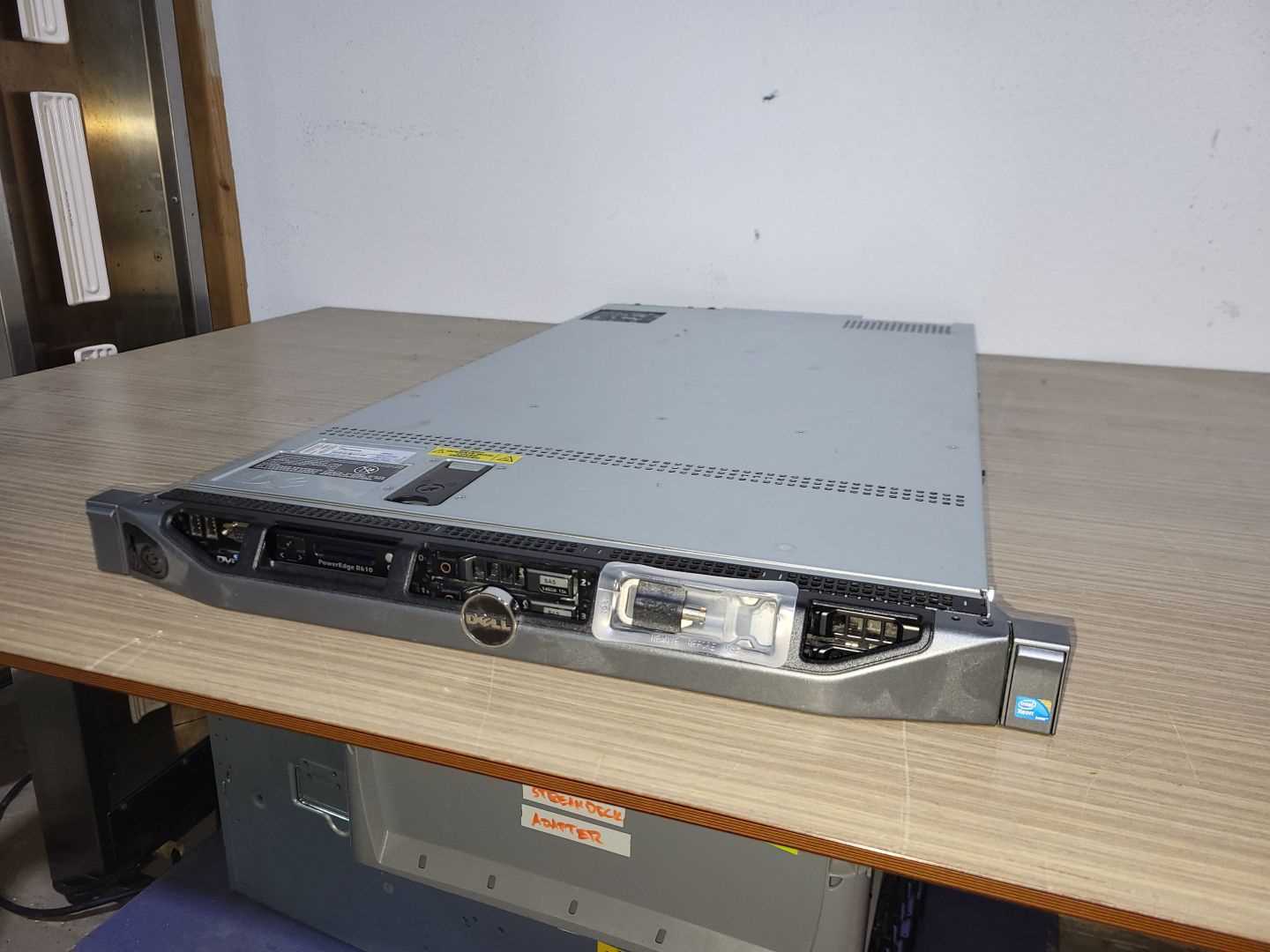 Lot 168 - Rackserver