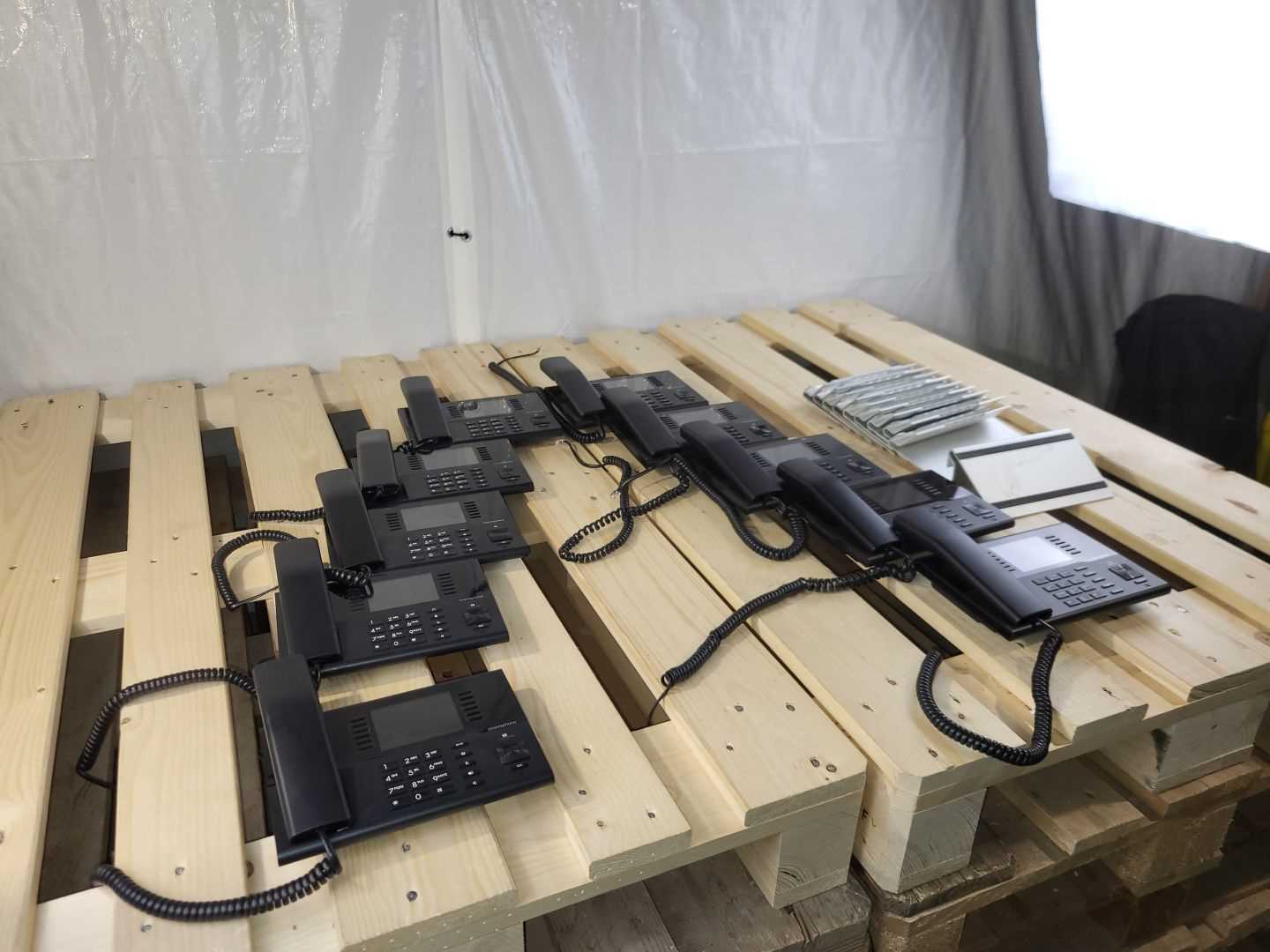 Lot 30 - Design-IP-Telefone (10x)